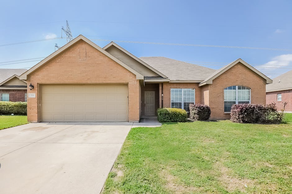 221 Kennedy Dr, Crowley, TX 76036 | Crowley, TX 76036 | 3 Bedroom Home ...